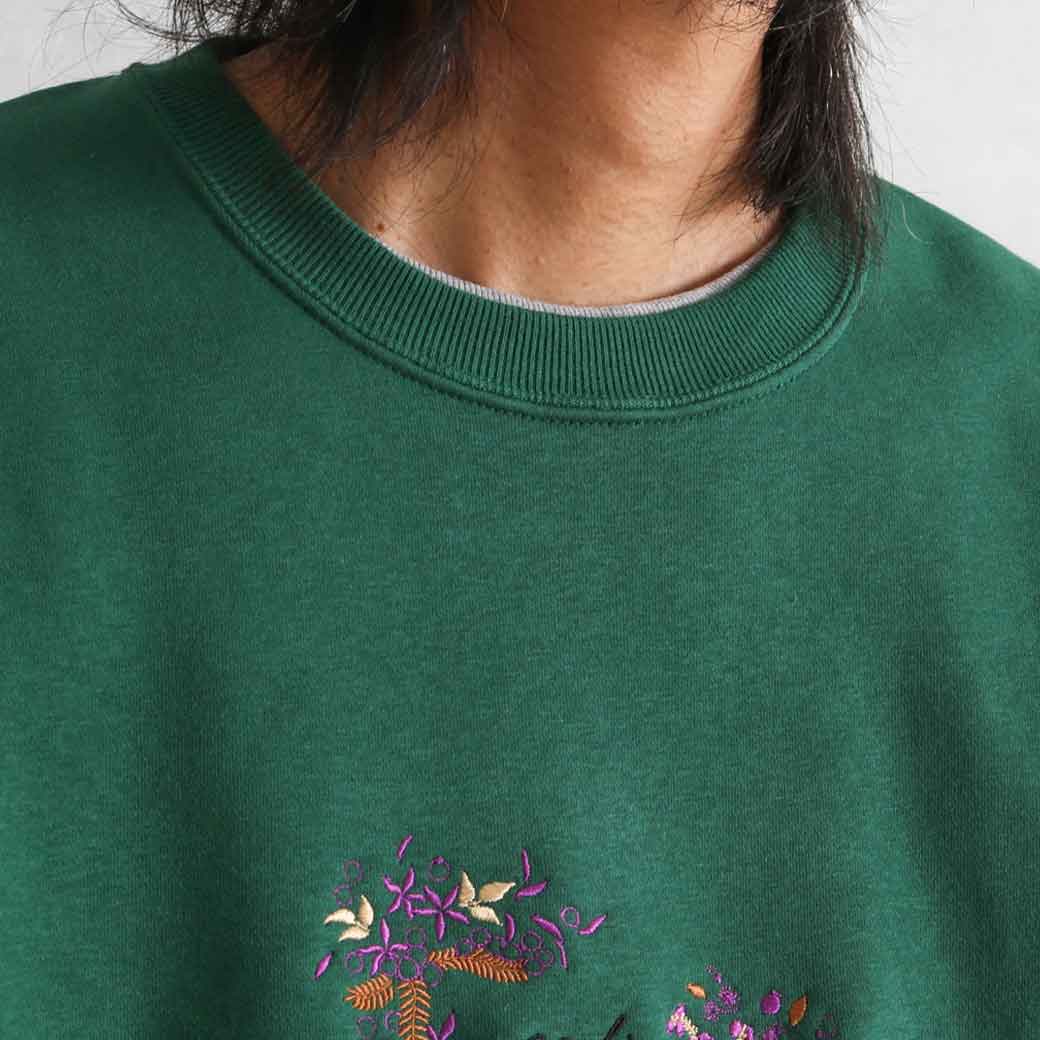 azuki アズキ Flame logo sweat｜BORN FREE ONLINE SHOP